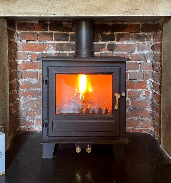 Clock Wood Burning and Multi Fuel Stoves - DEFRA Approved and Eco 2022 ...