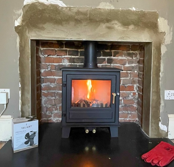 Clock Blithfield 5kw Wood Burning & Multi Fuel Stove - NaturalHeating.co.uk